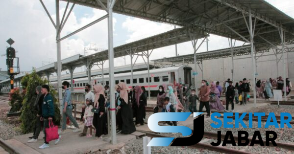 Hari Ketiga Gapeka 2023 KAI Commuter Wilayah II Bandung Operasikan 58 Perjalanan Commuter Line